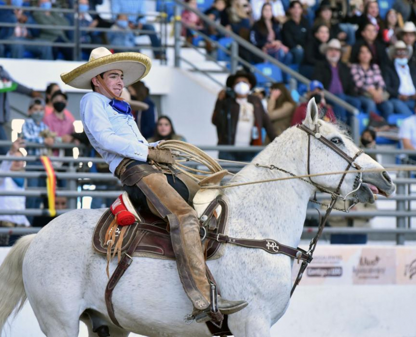 ¡En Charros Completos Chiringas Aceves llegó tumbando caña! – Portal ...